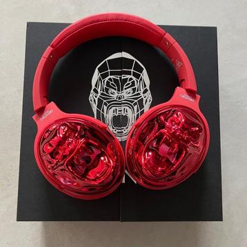 ≥ Richard Orlinski (1966) - Headphones King Kong - Red — Radio's ...